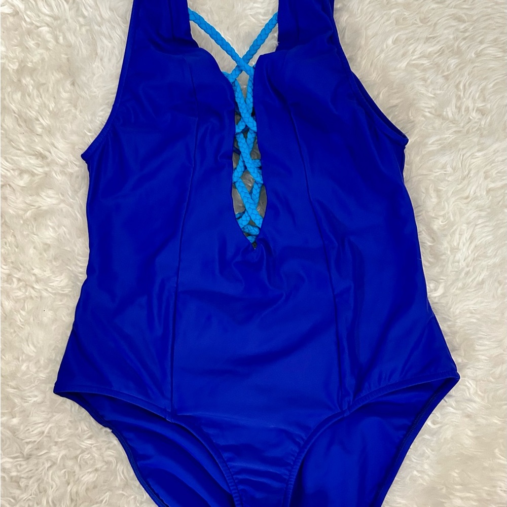 Venus Womens Plunge One Piece Bathing Suit 14 - Gem